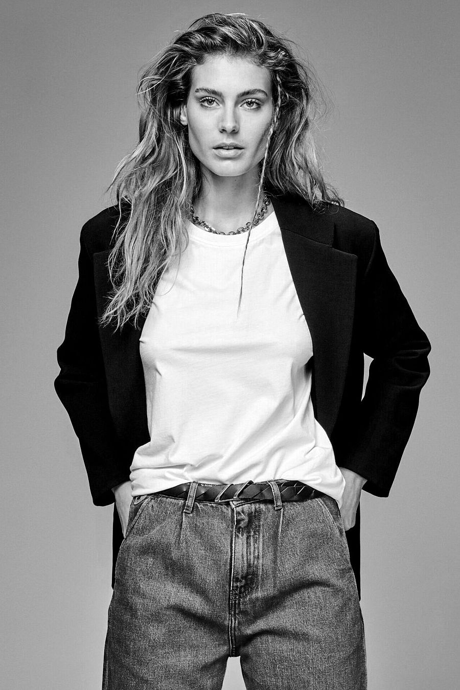 Models: Women > Mainboard - Scoop Models