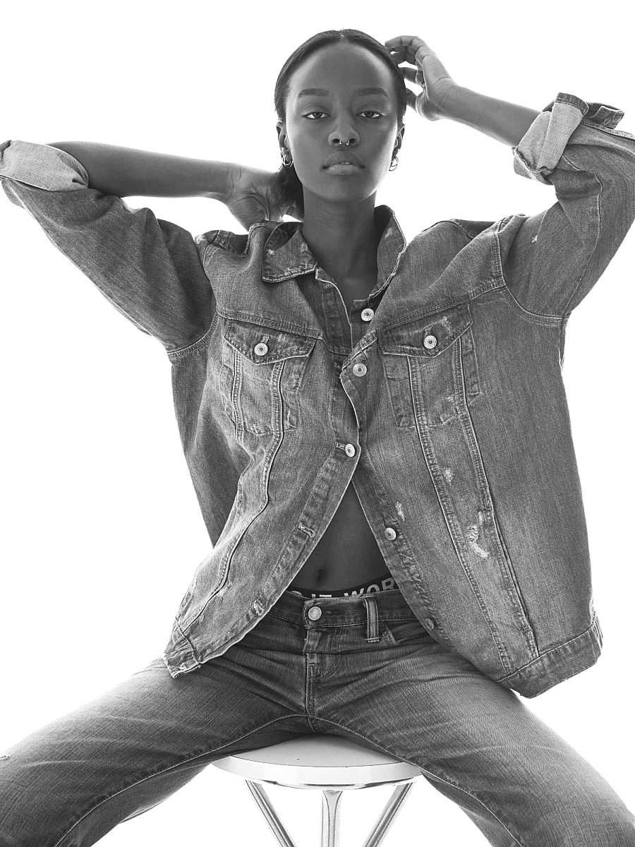 Models: Women > Mainboard - Scoop Models